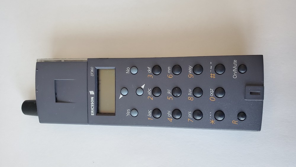 Cell Phones Museum » Ericsson DT 360 Dect