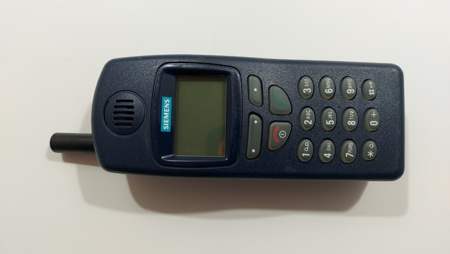 Cell Phones Museum » Siemens C25 - 1999