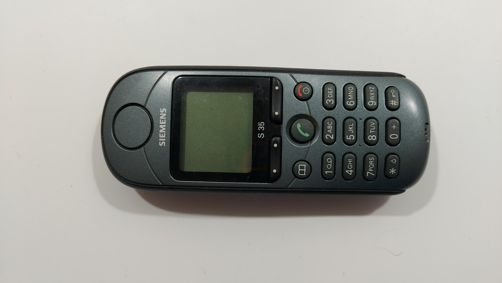 Cell Phones Museum » Siemens S35i - 2000