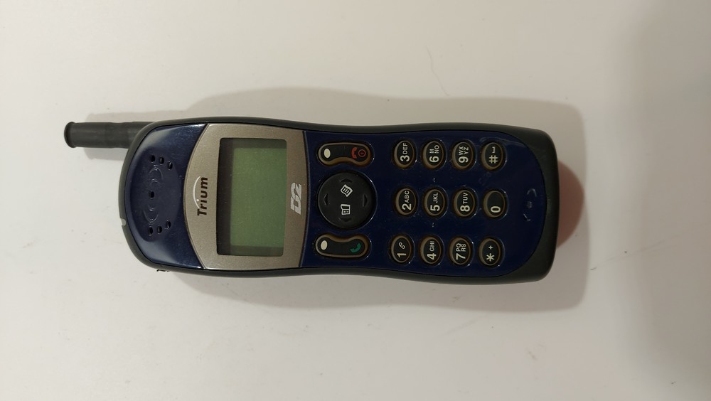 Cell Phones Museum » Mitsubishi Trium Astral MT-140 - 1999