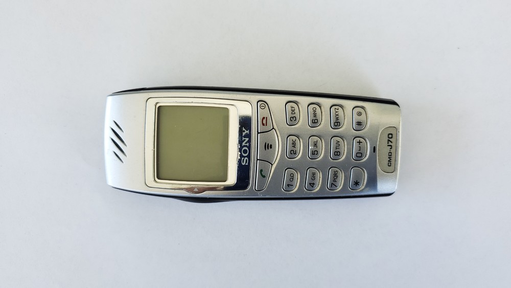 Cell Phones Museum » Sony CMD J70 - 2001