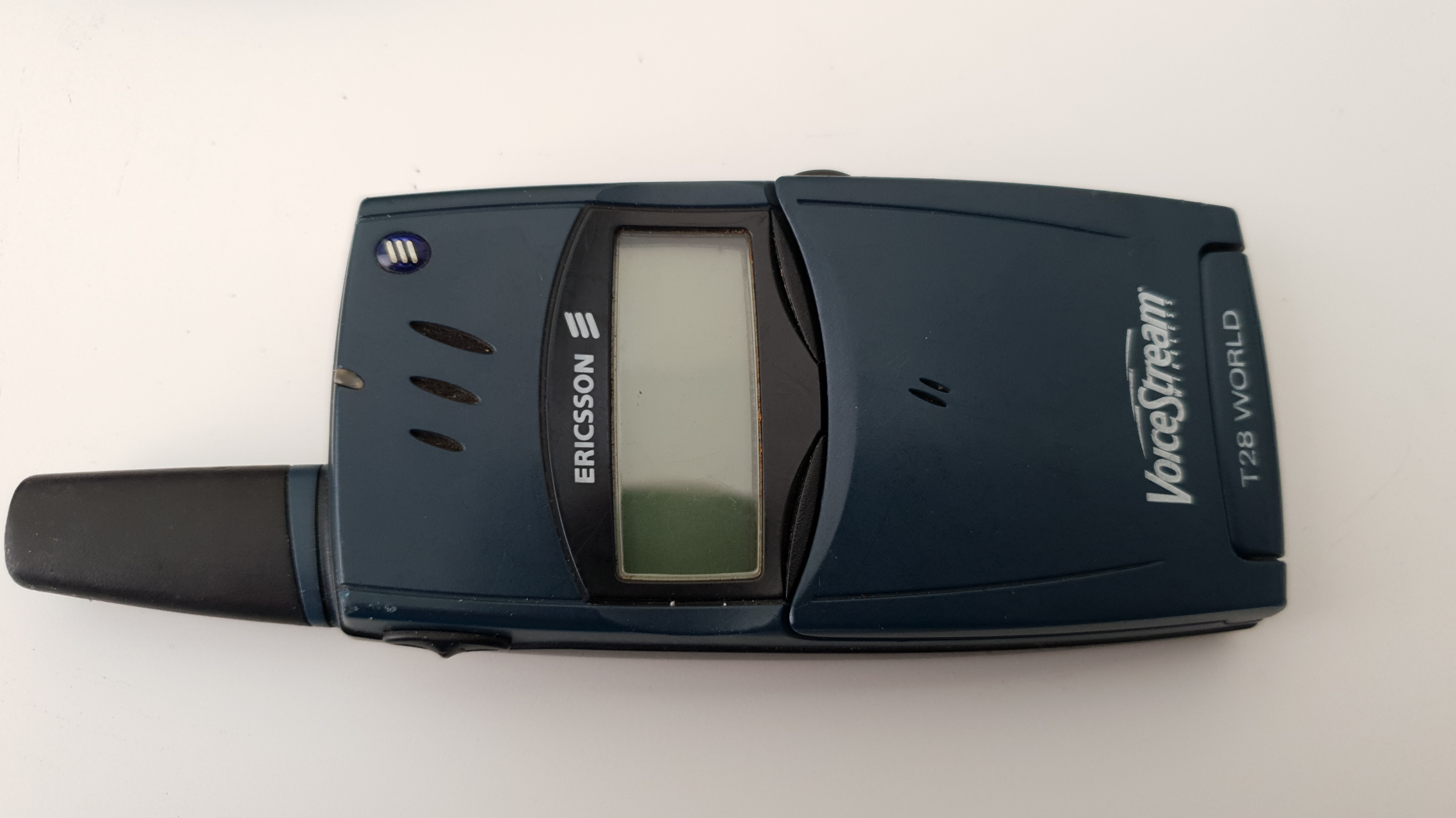 Cell Phones Museum » Ericsson T28 World - 1999