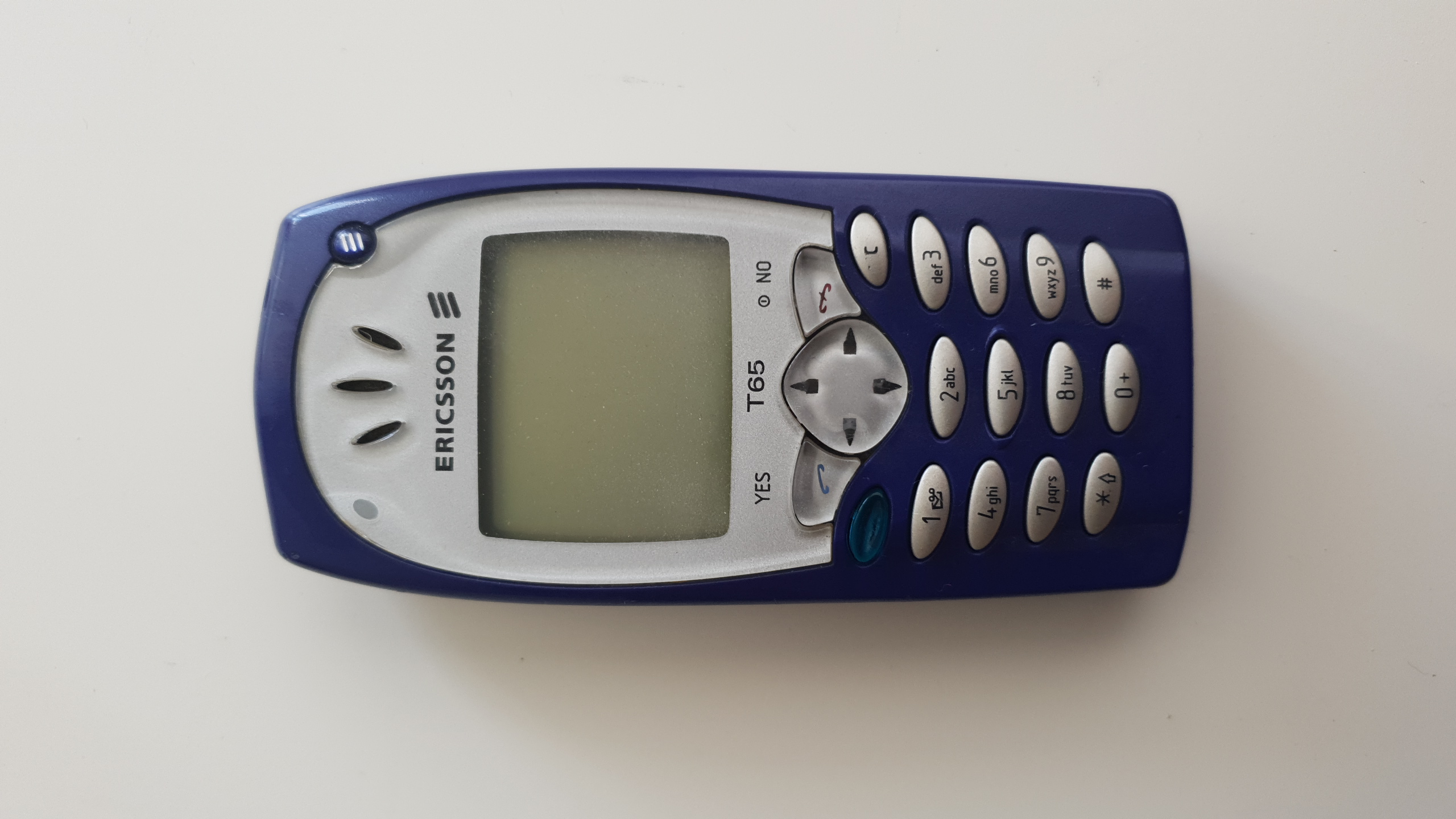 Cell Phones Museum » Ericsson T65 - 2001