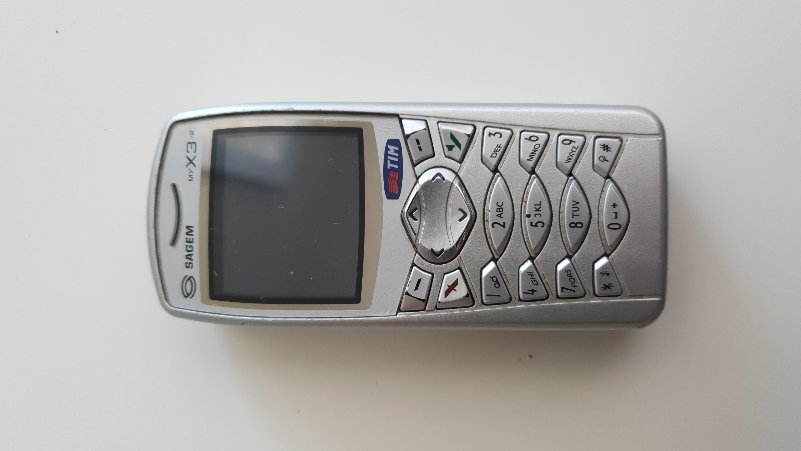Cell Phones Museum » Sagem myX3-2 - 2004