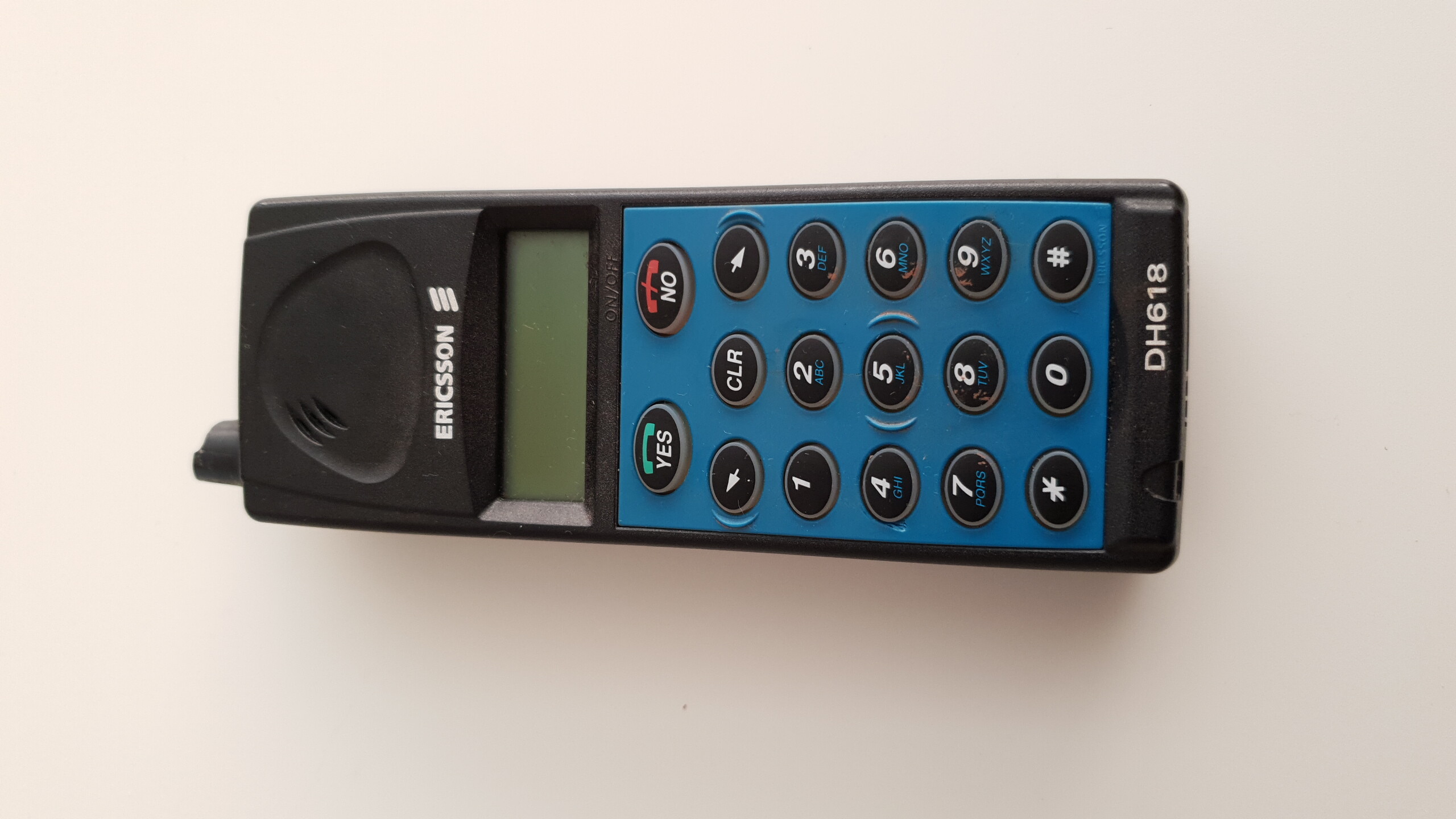 Cell Phones Museum » Ericsson DH 618 - 1998
