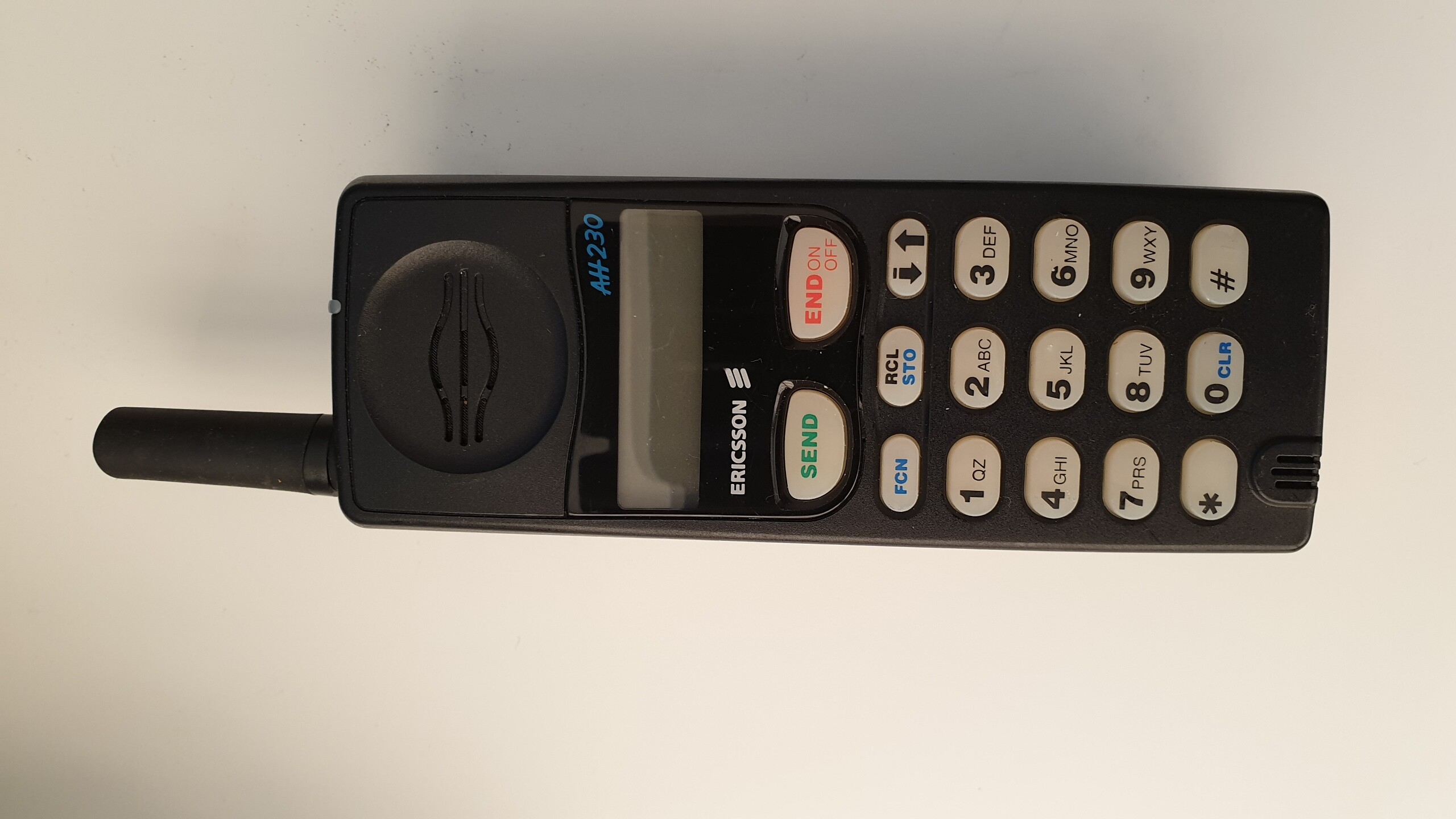 Cell Phones Museum » Ericsson AH 230 - 1995