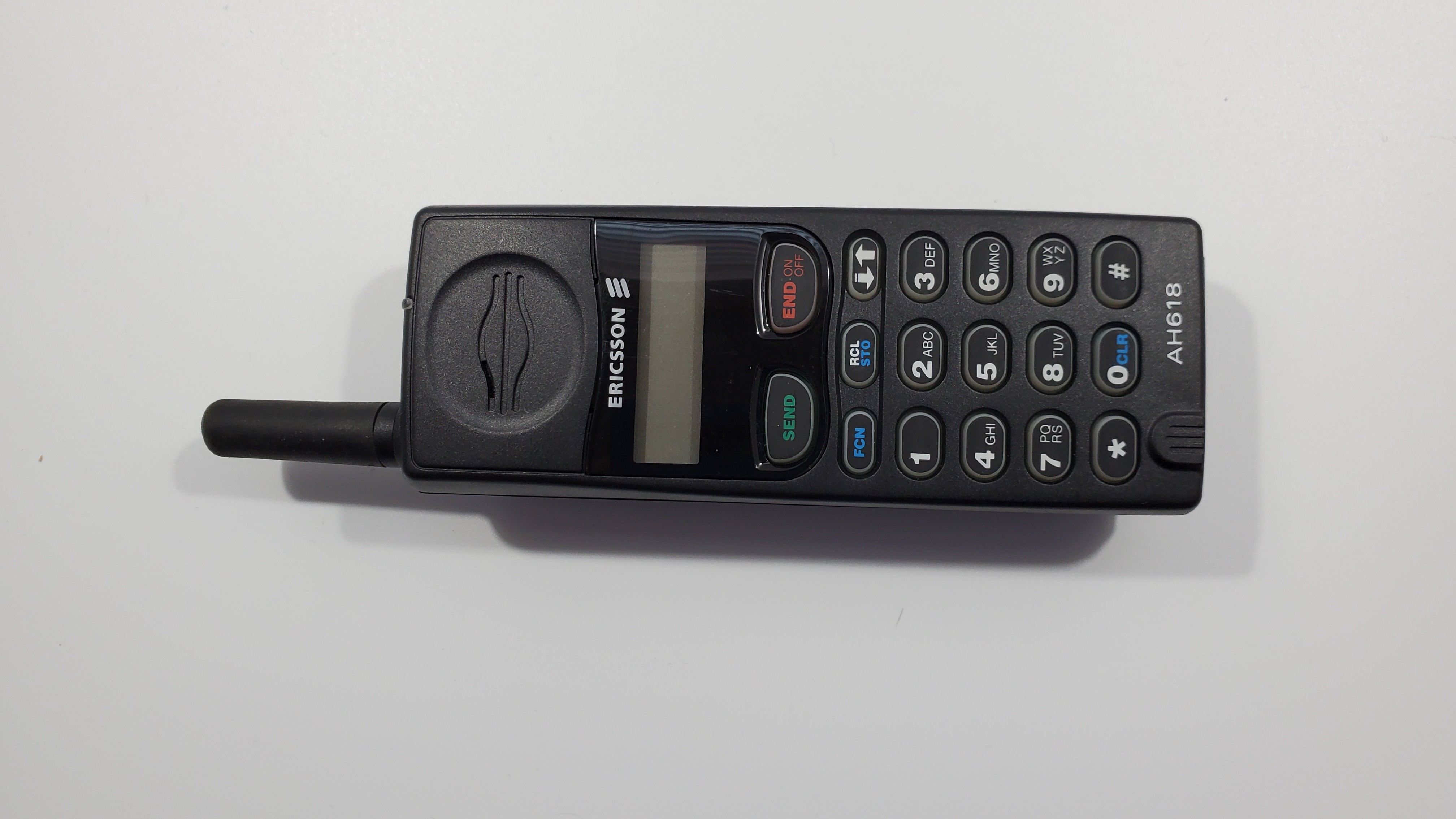 Cell Phones Museum » Ericsson AH 618