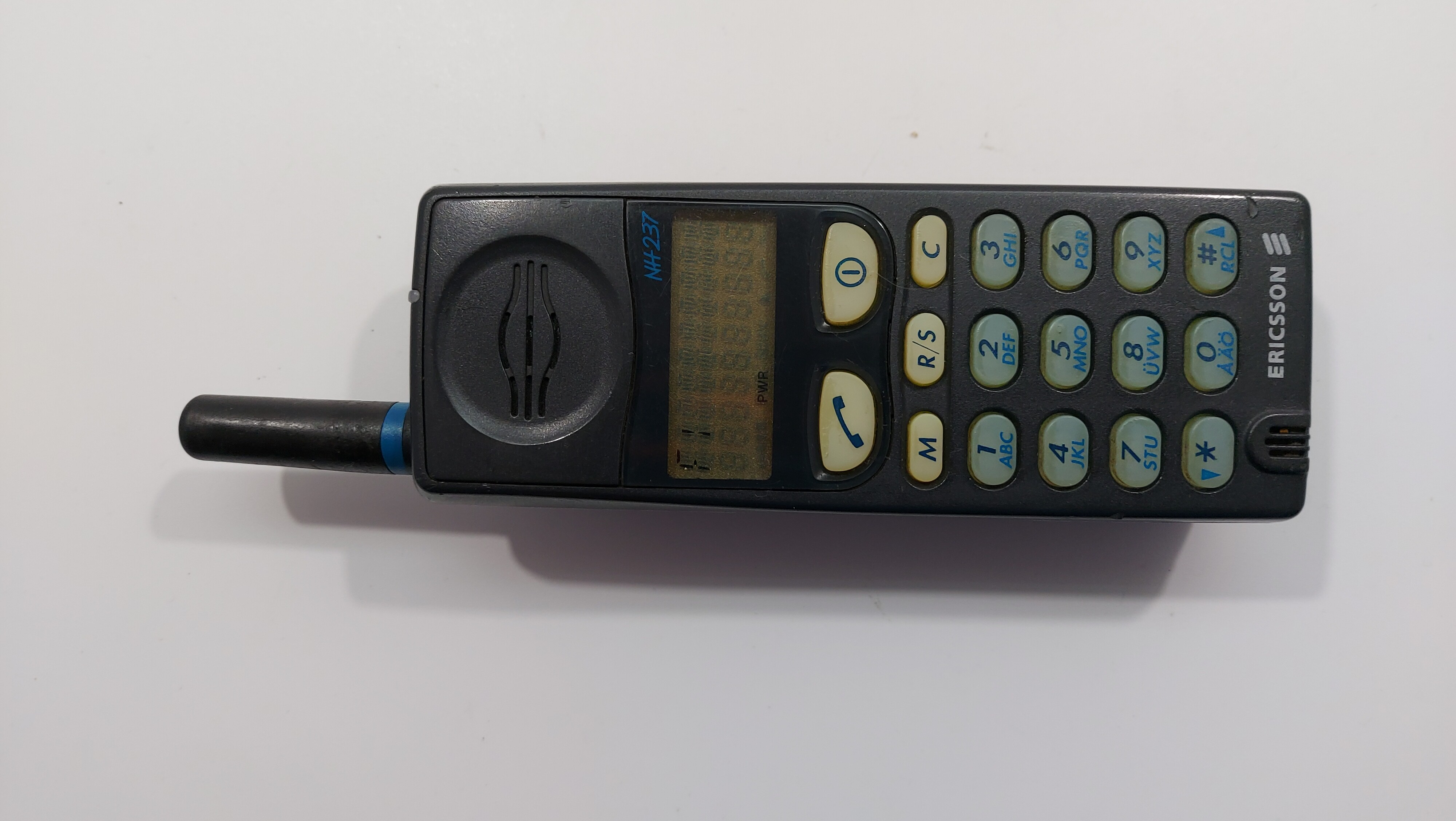 Cell Phones Museum » Ericsson NH 237