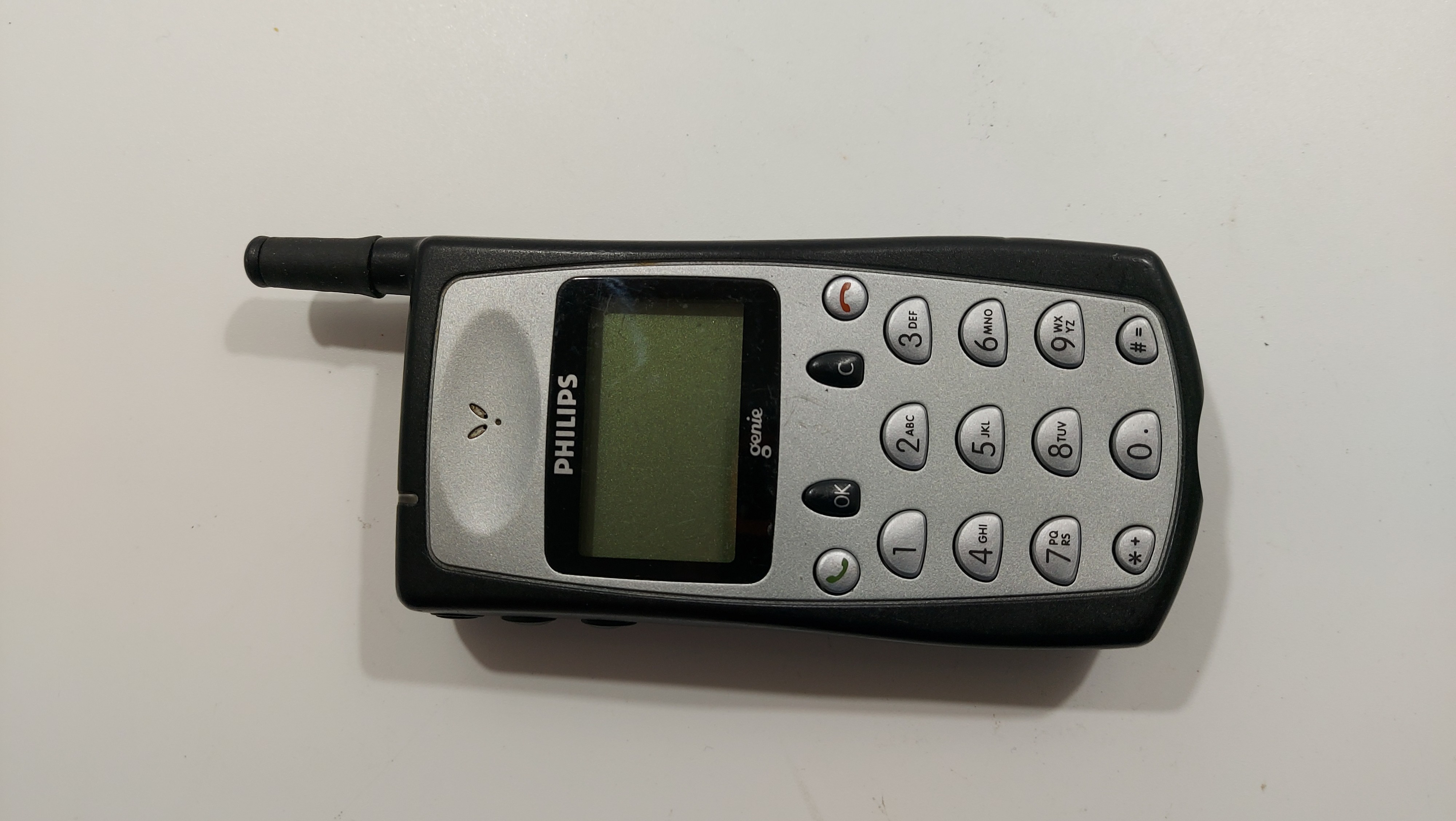 Cell Phones Museum » Philips Genie TCD898 - 1999