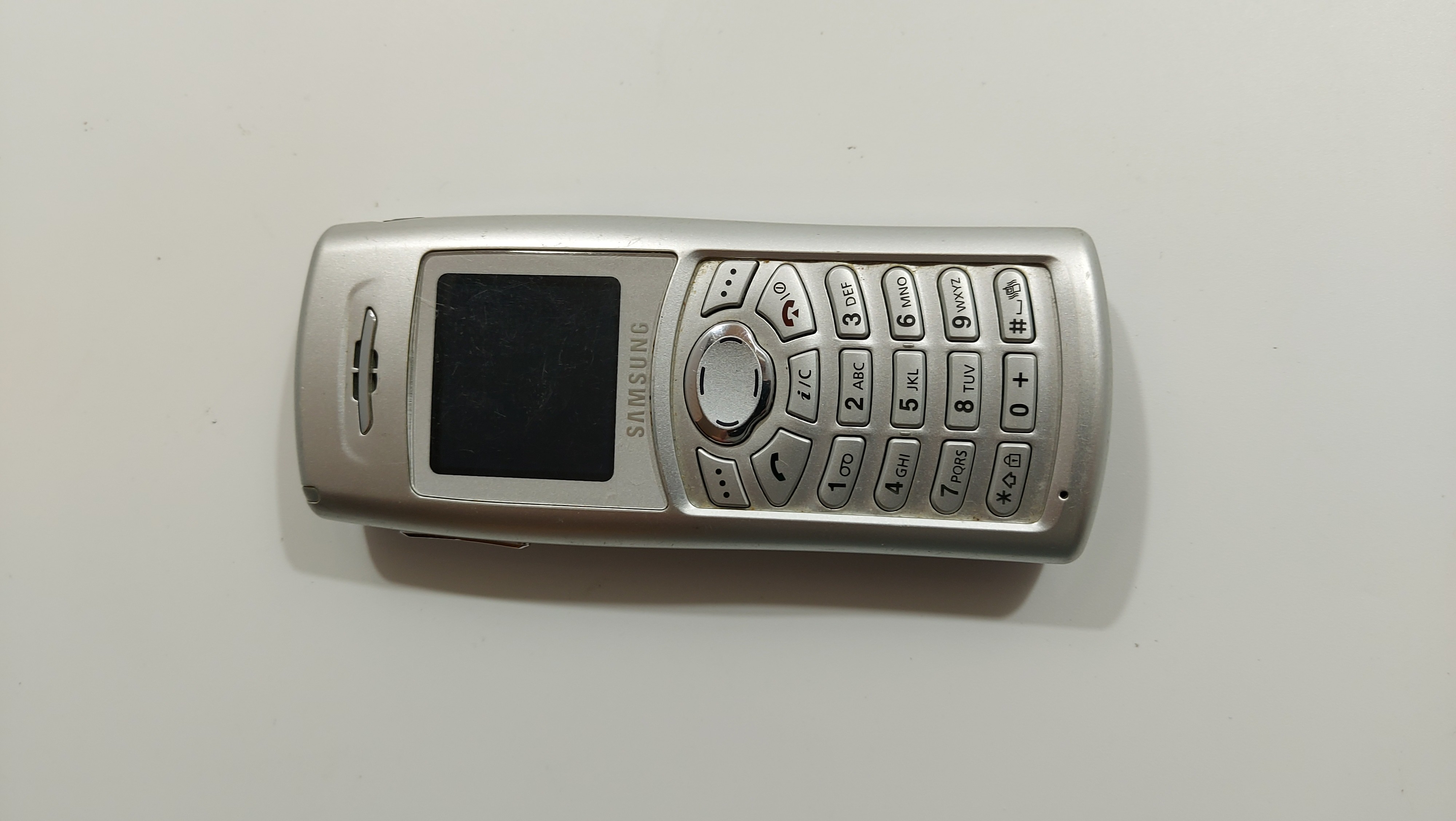 Cell Phones Museum » Samsung C100 - 2003