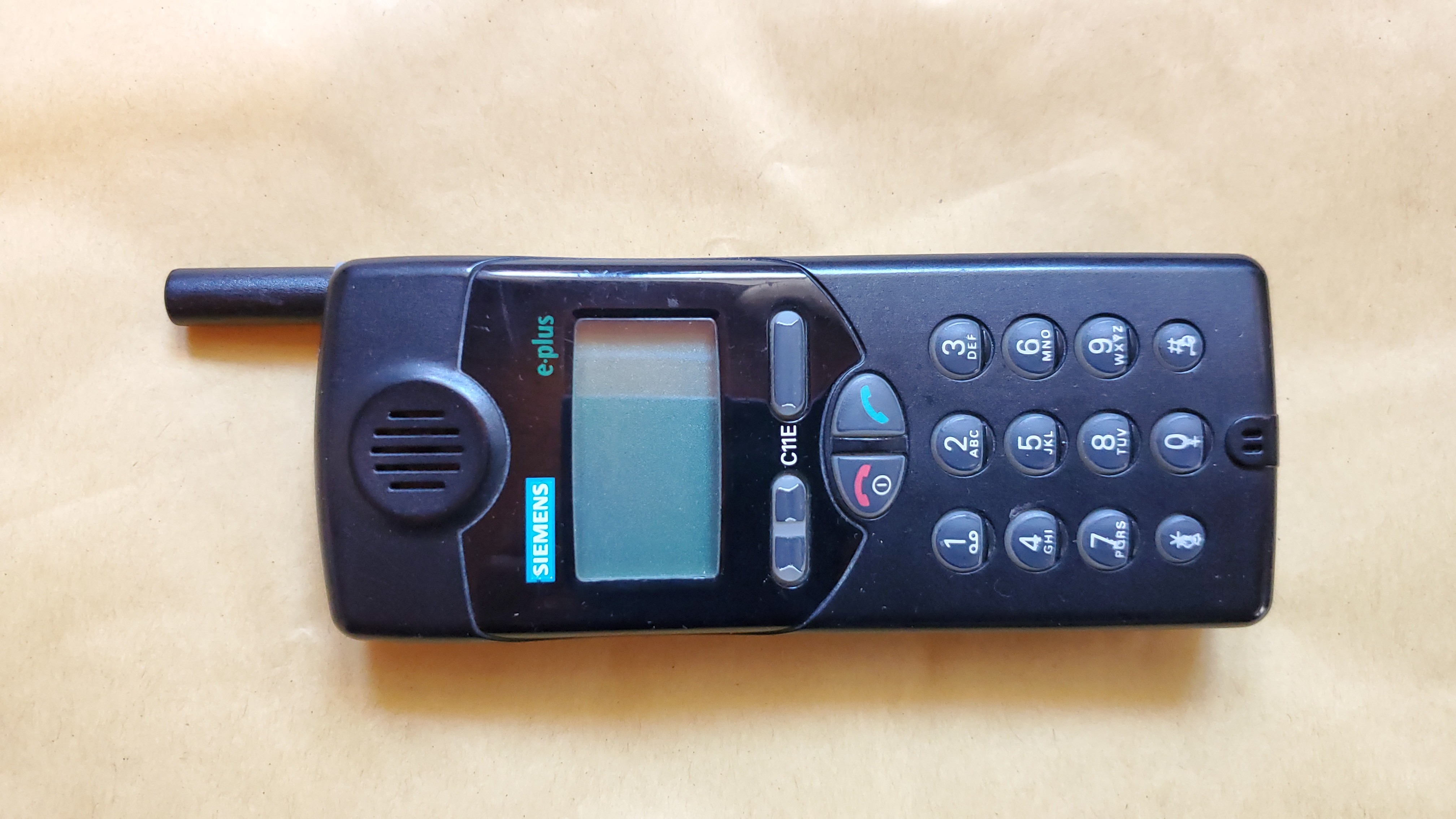 Cell Phones Museum » Siemens C11E - 1998