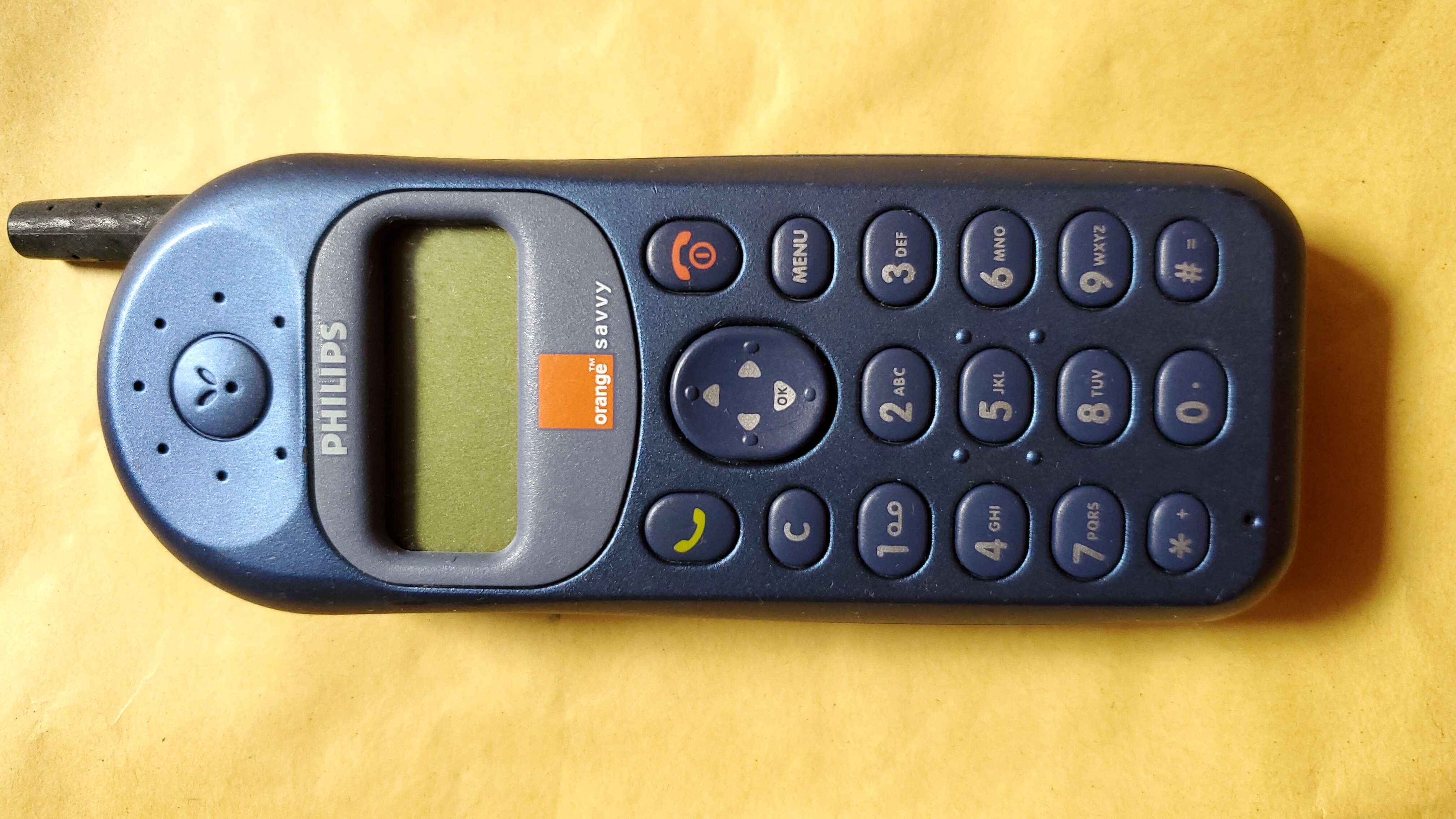 Cell Phones Museum » Philips Savy Orange