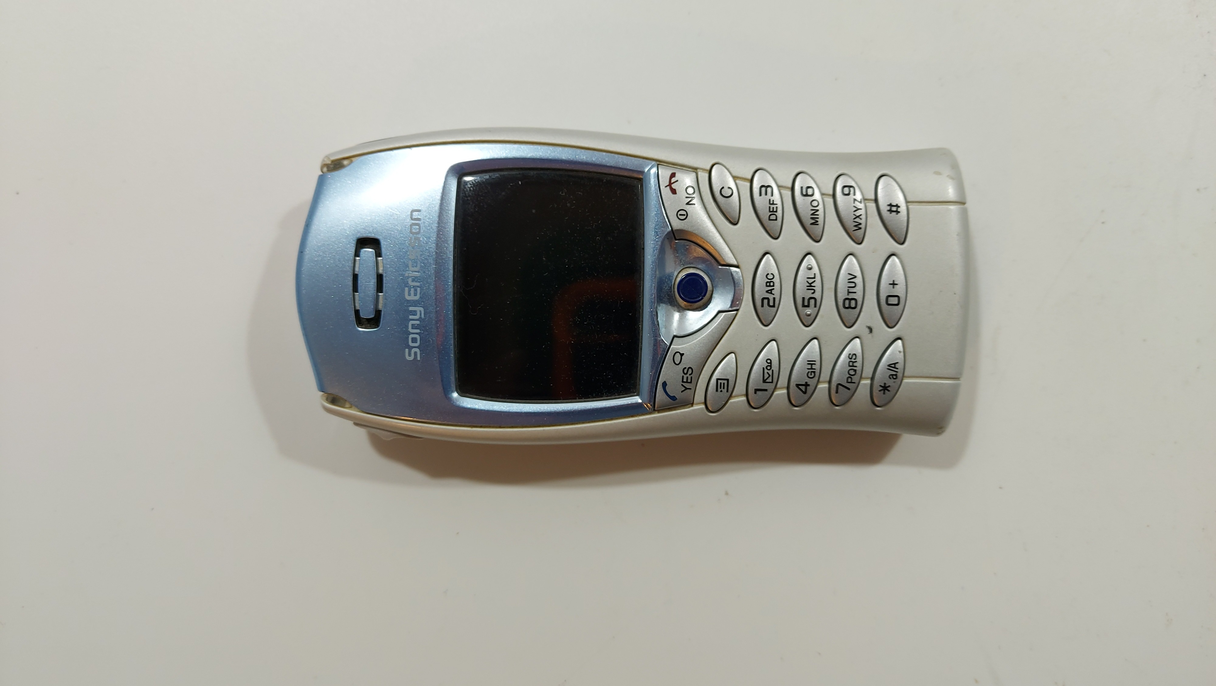 Cell Phones Museum » Ericsson T68m - 2001